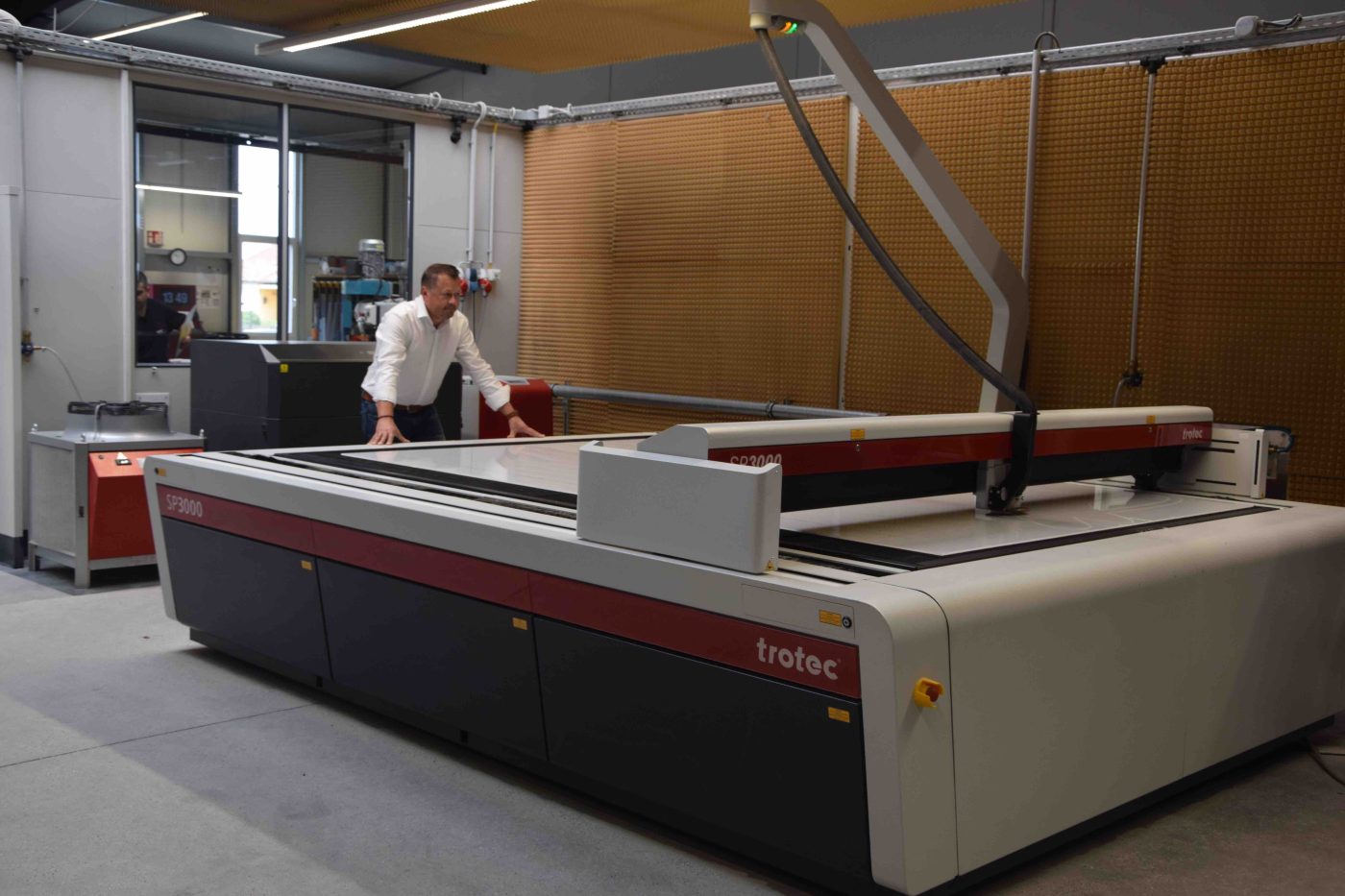 Trotec Laser introduces large format laser cutter at UK headquarters ...