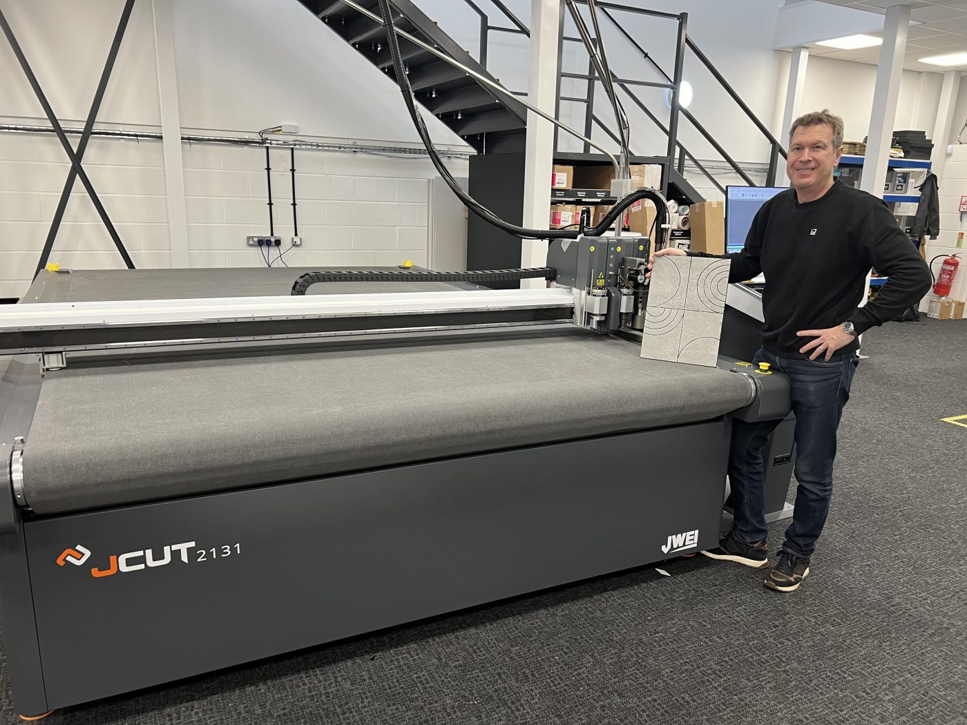 XSTONE UK installs the JWEI JCUT PRO-2131 digital cutting table from ...